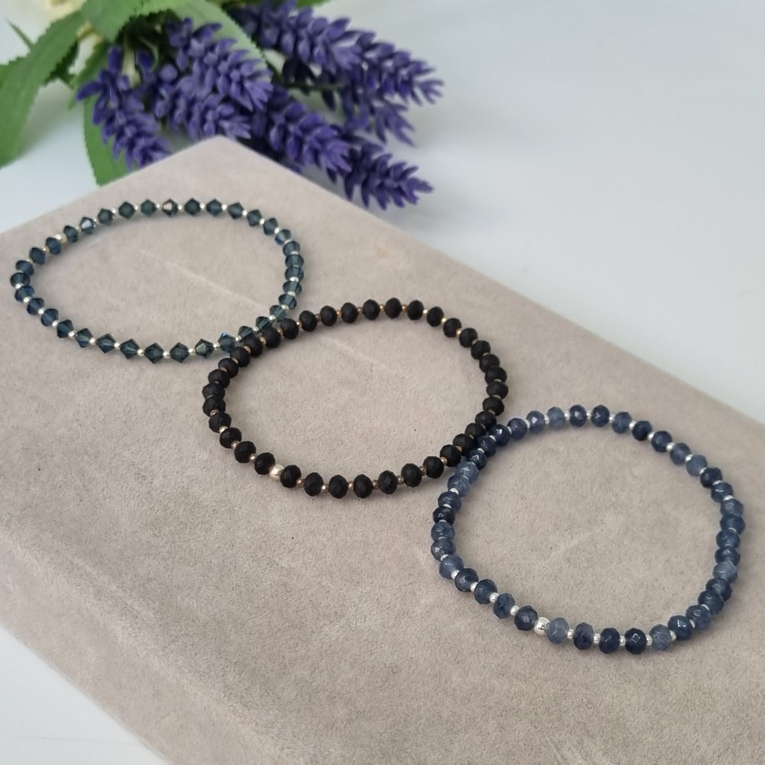 Set de 3 pulseras elásticas piedra natural y cristales tonos azules – Blink